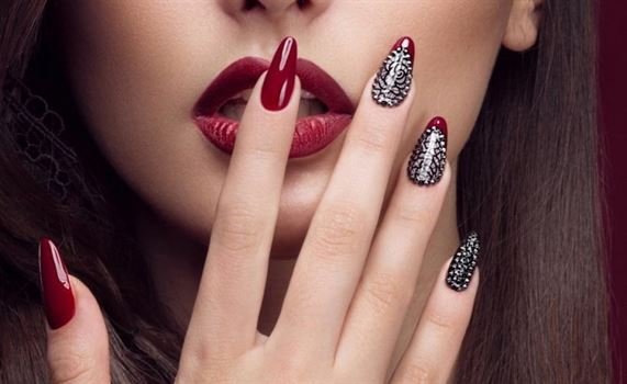 Step-by-Step Guide to Applying Fake Nails at Home | DIY Nail Art
